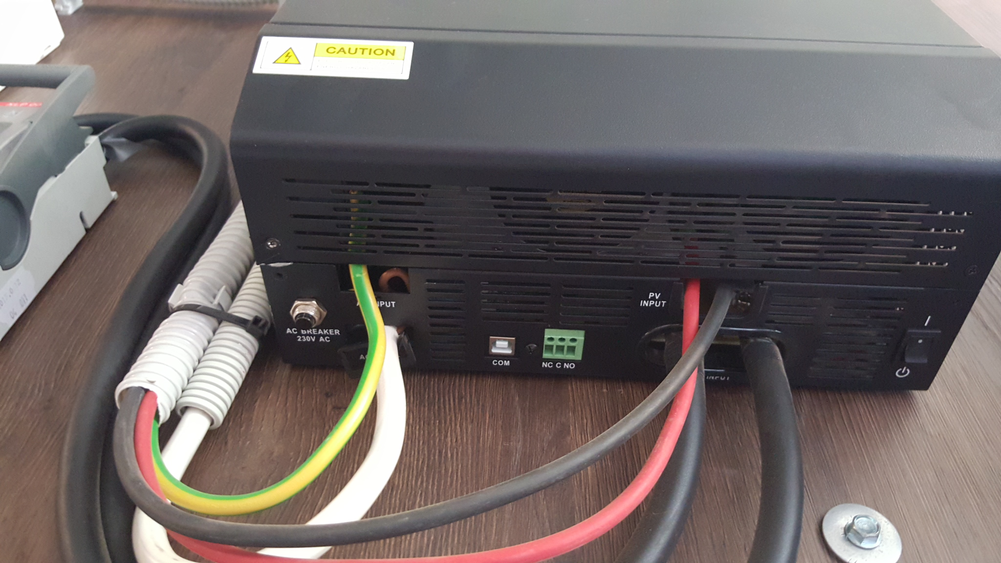 Power Connections 24V DC Batteries Solar Panels and 220V AC OUPUT ...