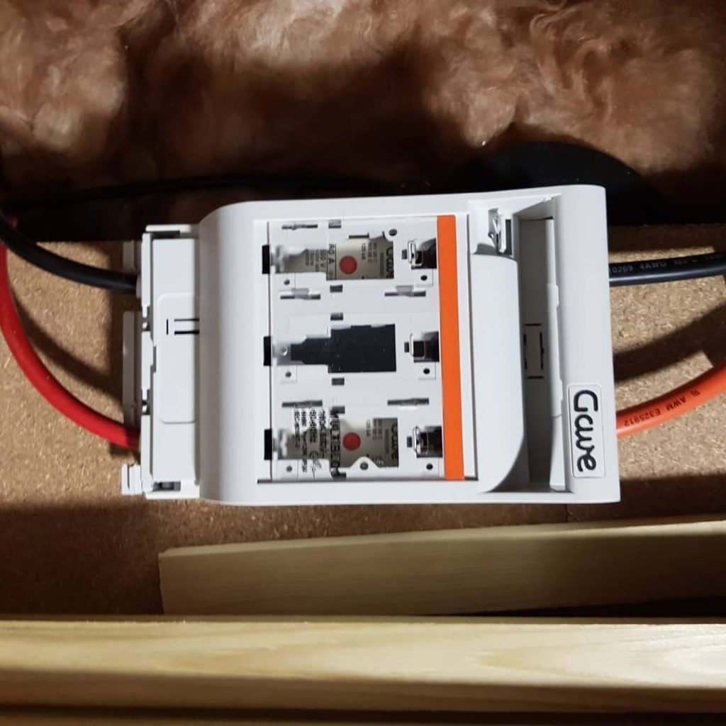 Battery-fuses-80A-in-dc-isolator - Voltacon Solar Blog
