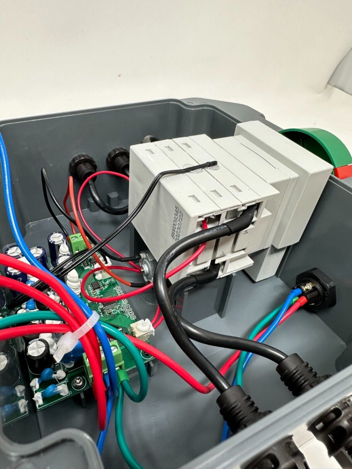 The Fire Safety Rapid Shut Down Switch for Solar Panels - Voltacon ...